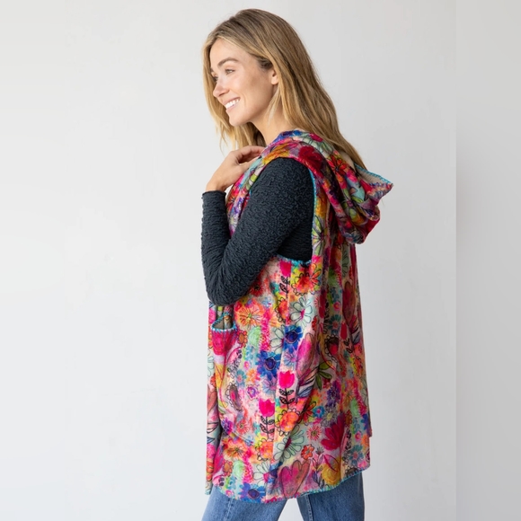 NATURAL LIFE | Sweaters | Natural Life Cozy Kimono Watercolor Vest ...